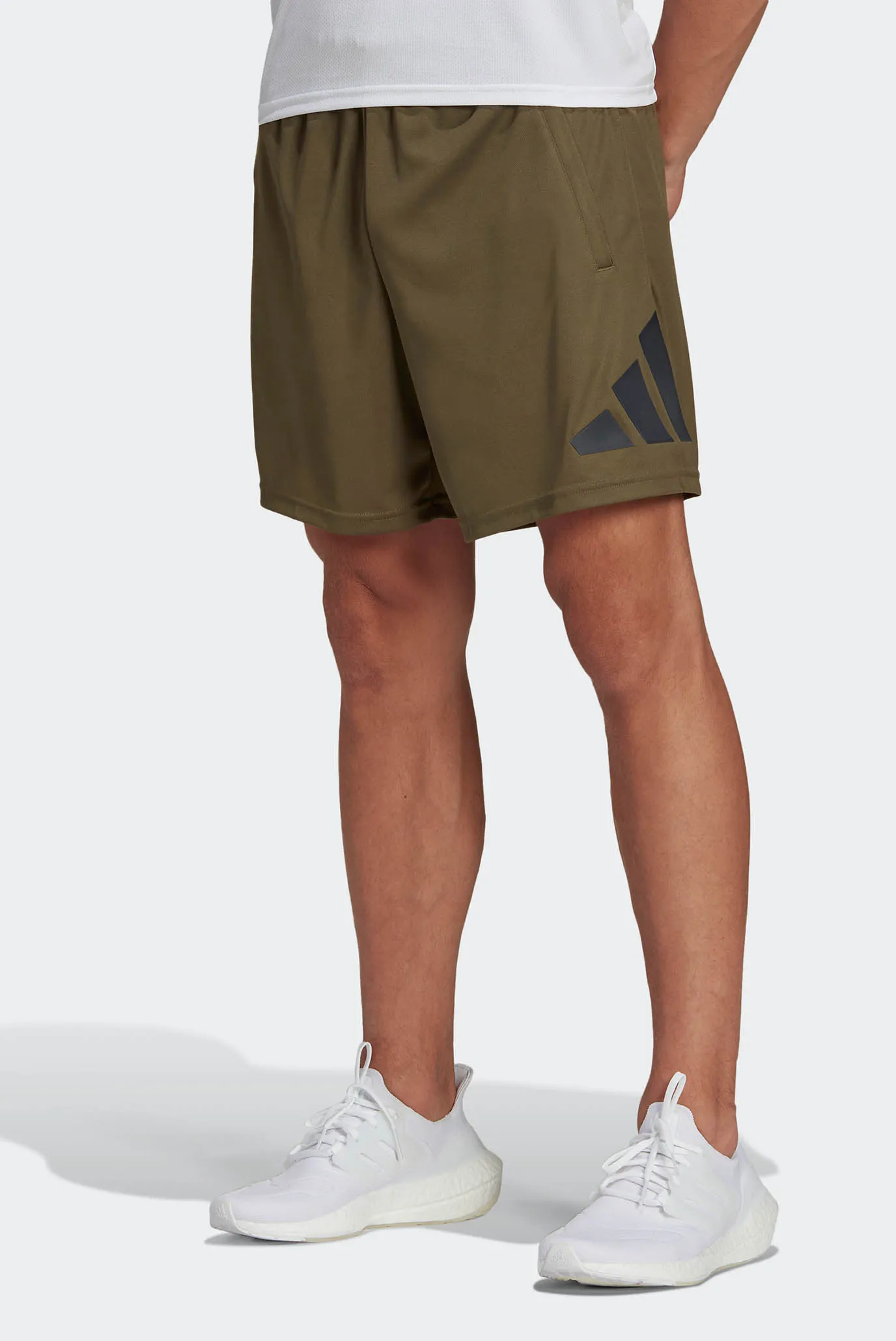 Шорти Essentials Logo adidas IB8123 — MD-Fashion