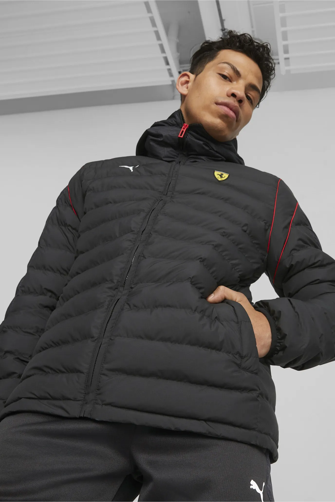 Мужская черная куртка Scuderia Ferrari Race T7 EcoLite Jacket PUMA ...