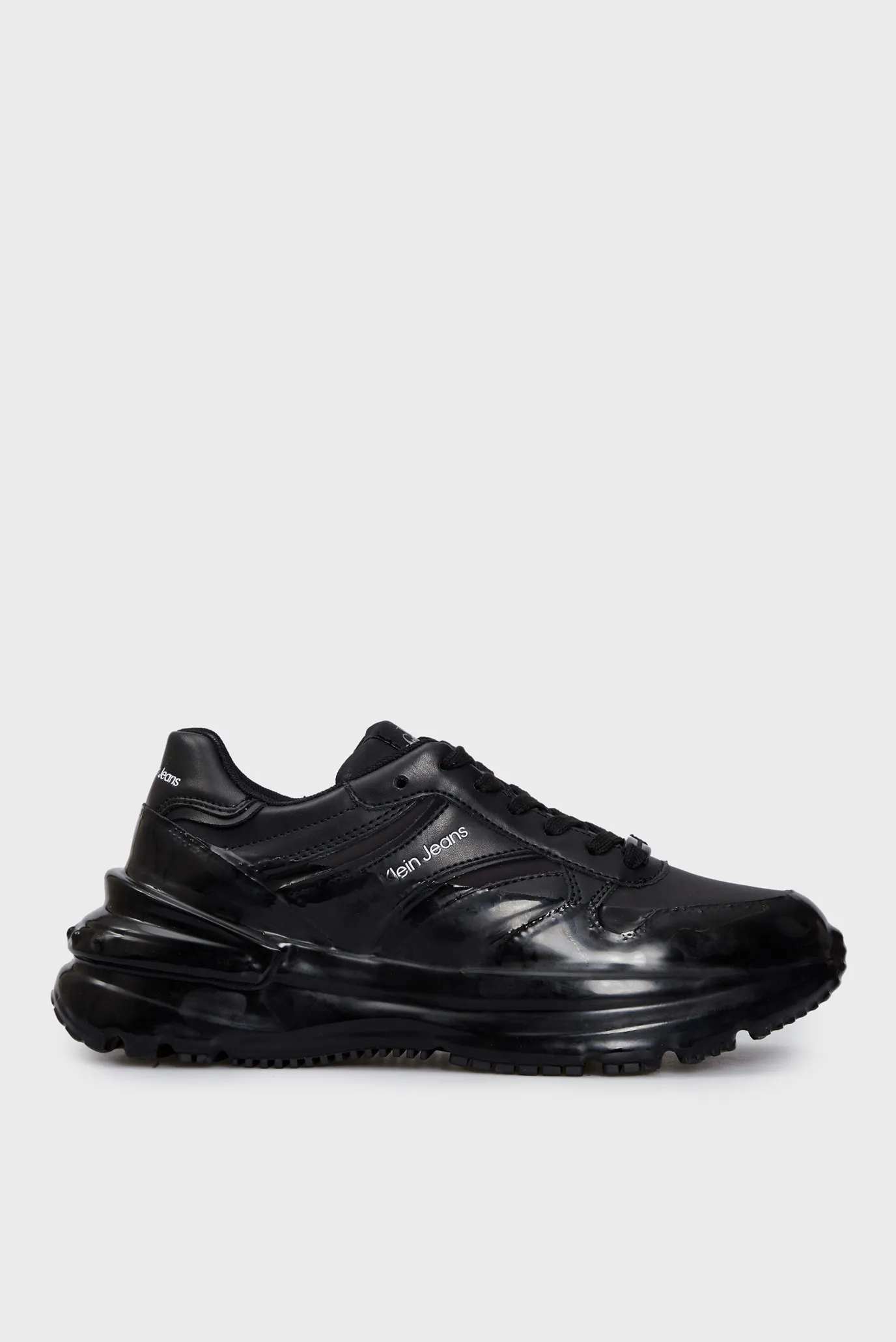 Жіночі чорні кросівки CHUNKY RUN LOW Calvin Klein YW0YW01049 — MD-Fashion