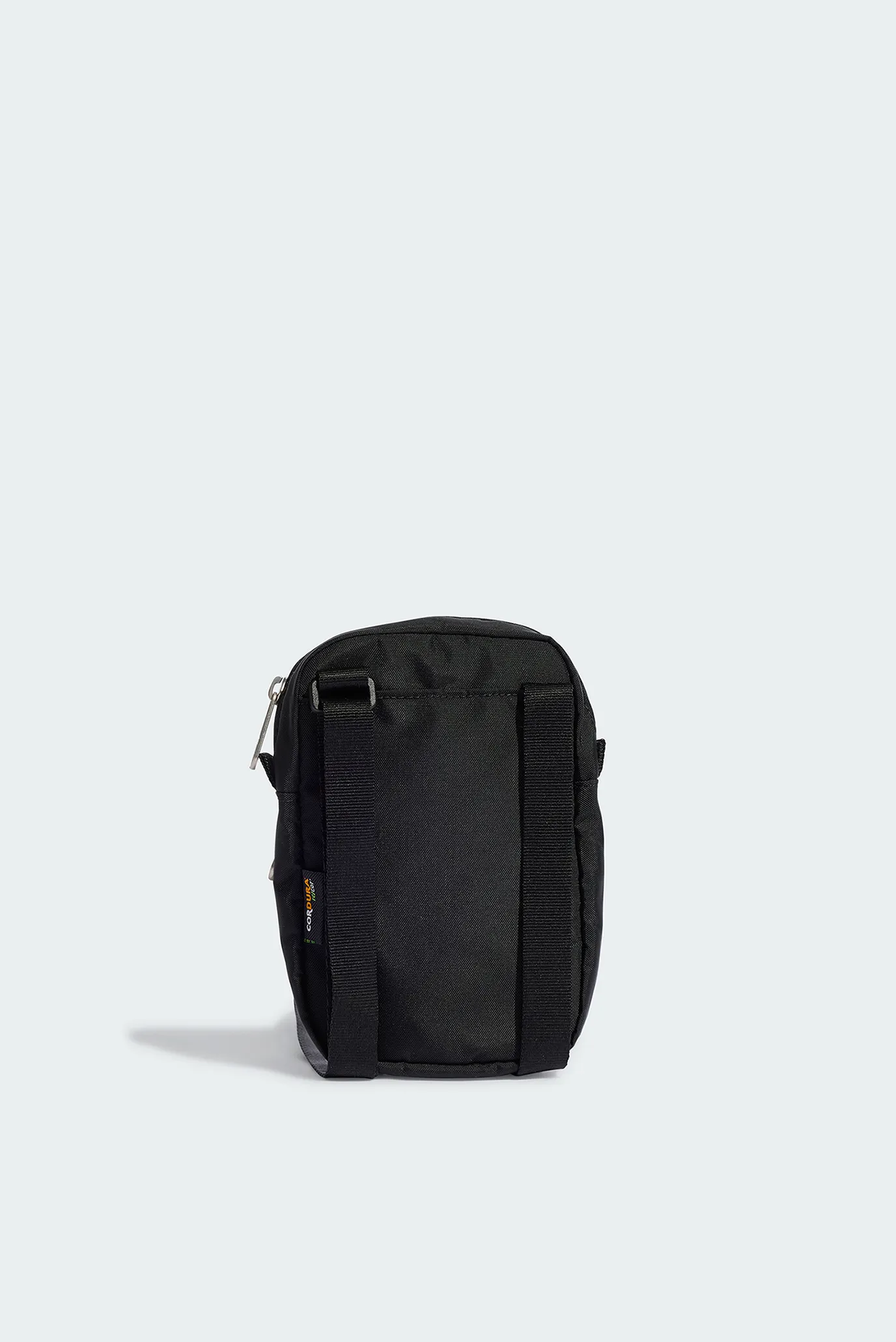 Сумка Premium Essentials adidas IJ5008 — MD-Fashion
