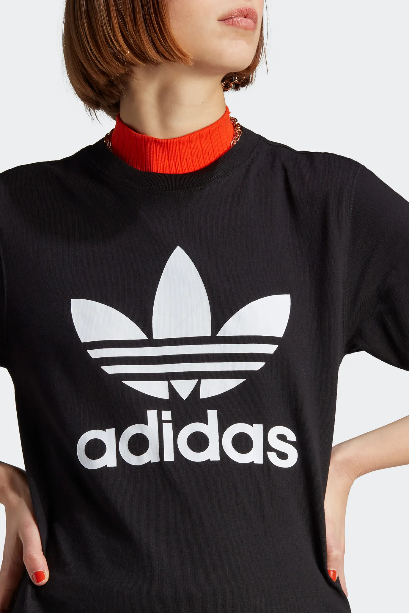 Жіноча чорна футболка Adicolor Classics Trefoil adidas IK4035 — MD-Fashion