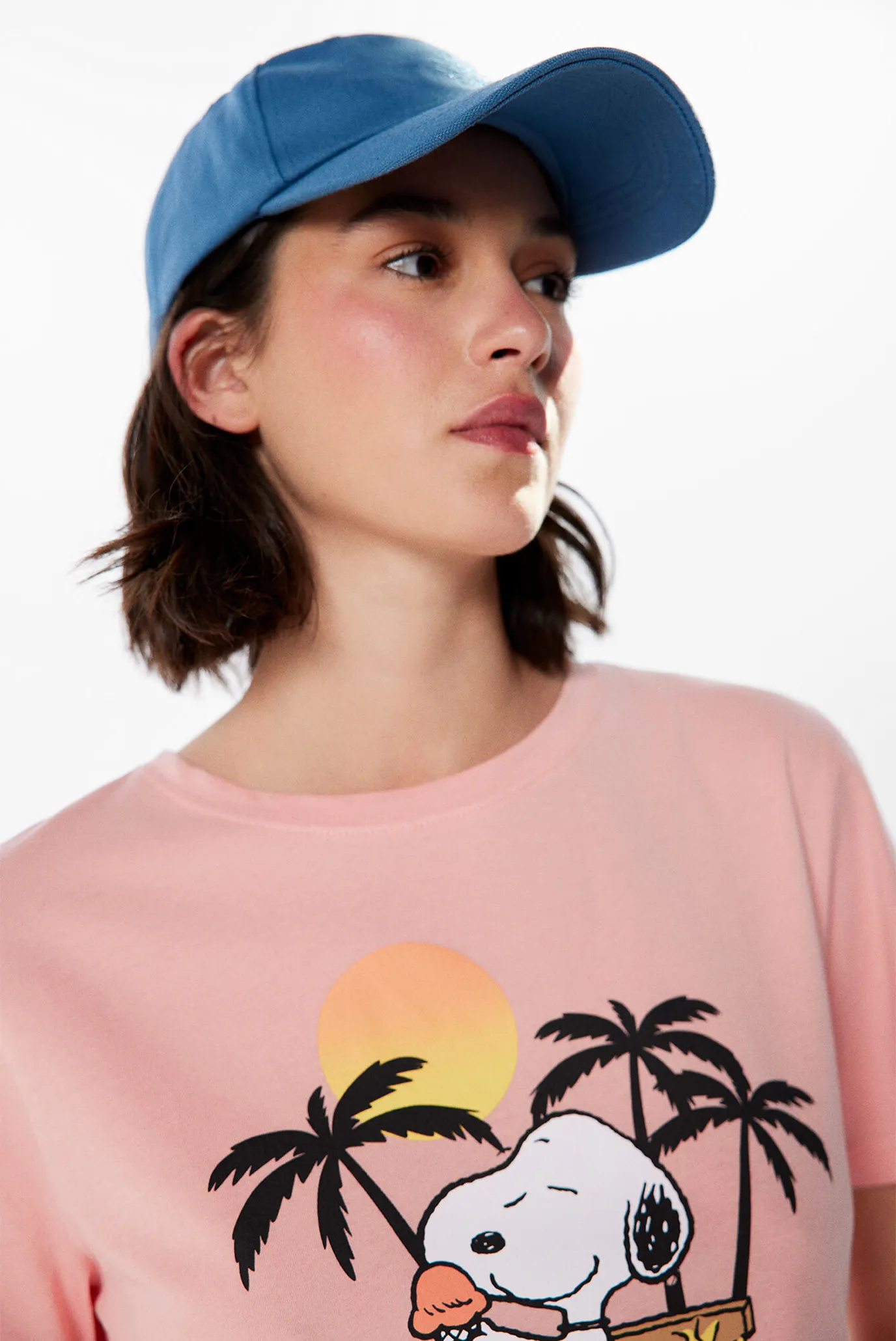 Жіноча рожева футболка SPRINGFIELD 1387153 — MD-Fashion