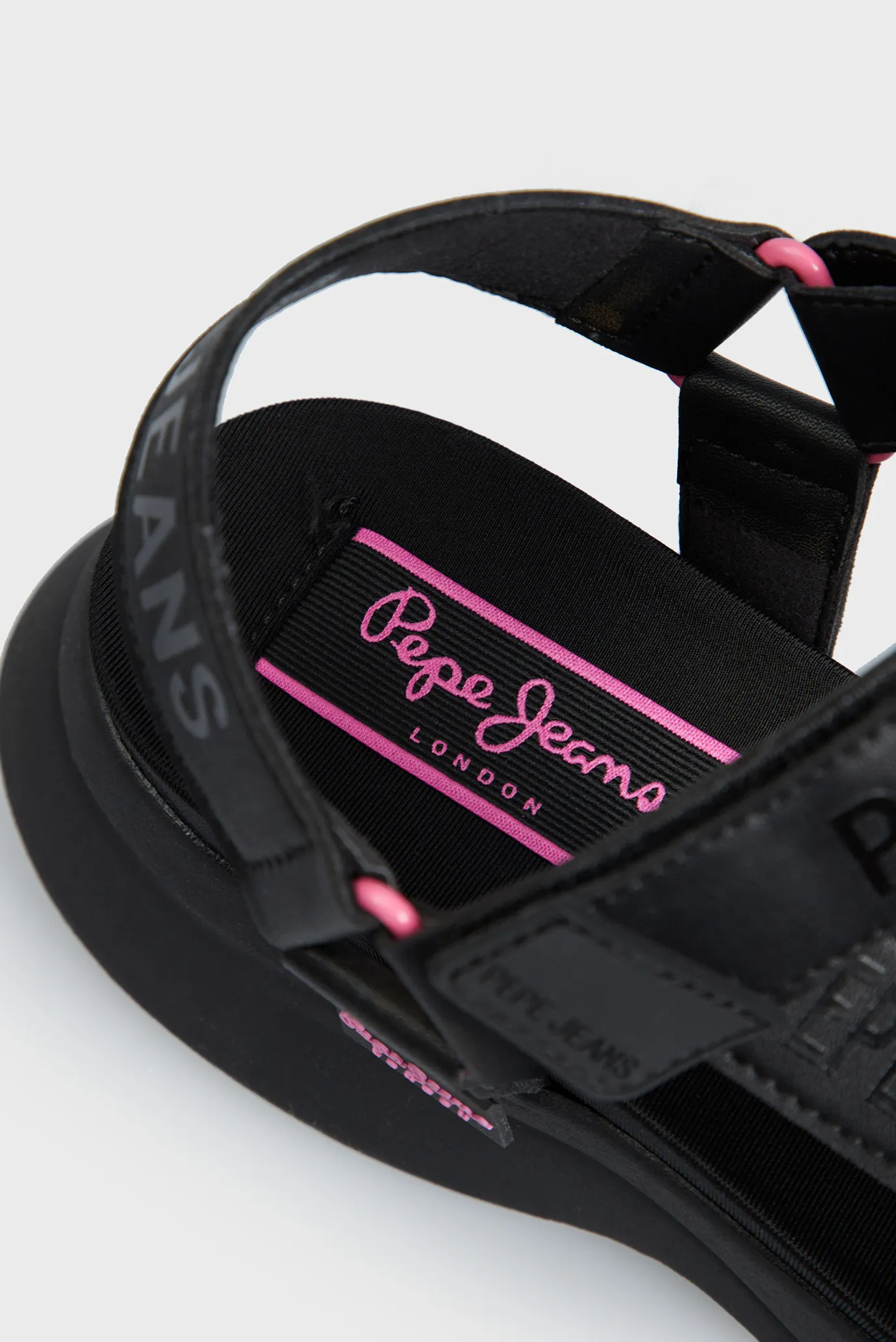 Жіночі чорні сандалі VENUS ACE Pepe Jeans PLS90571 — MD-Fashion